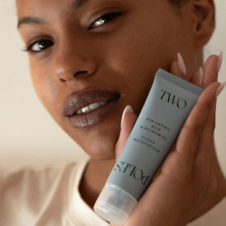 Two Poles Cosmetics | Comprar en Perfumería Júlia