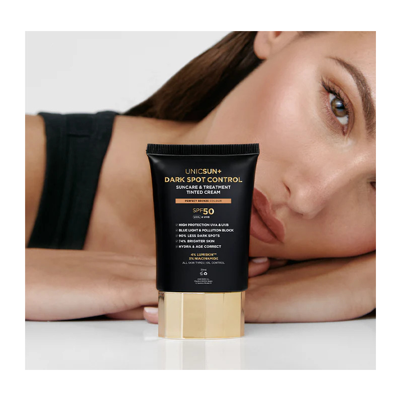 UNICSUN+ DARK SPOT CONTROL SUNCARE & TREATMENT TINTED CREAM de Unicskin
