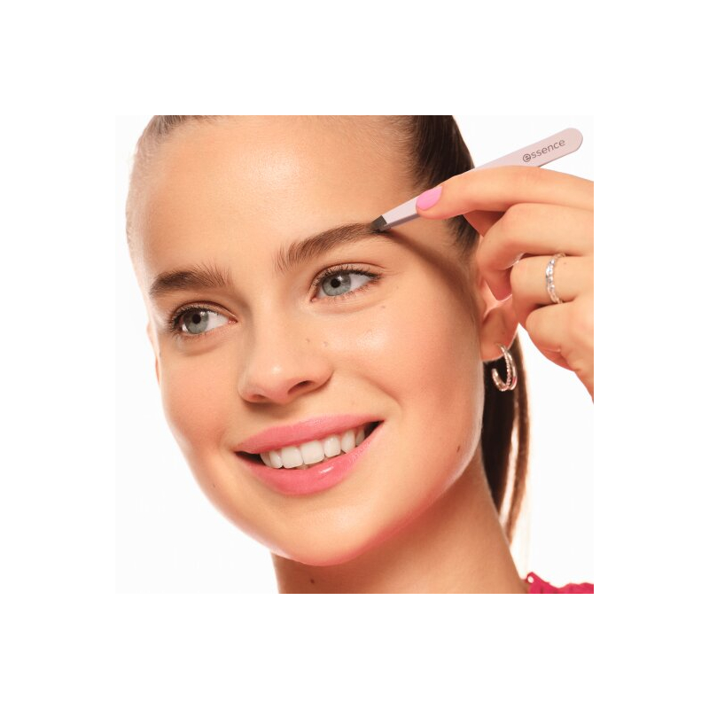 Brow Tweezer de Essence
